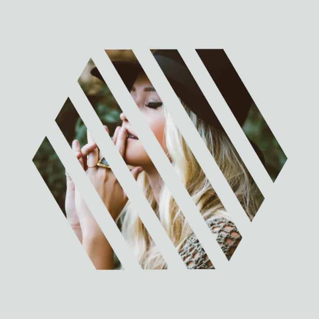 Add a Unique Frame to Your Photo | Free Photo App